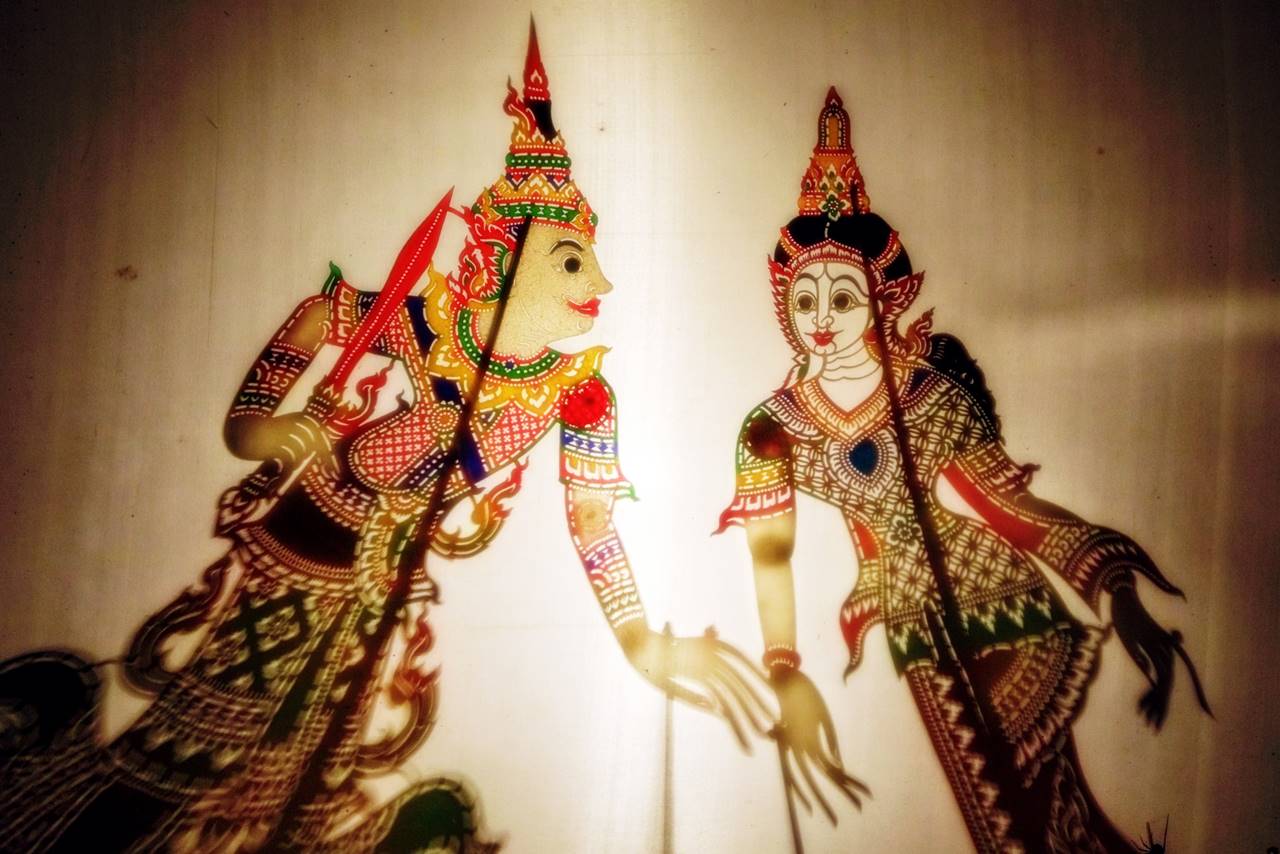 Le Nang Talung, un spectacle d’ombre humoristique et moralisateur ...